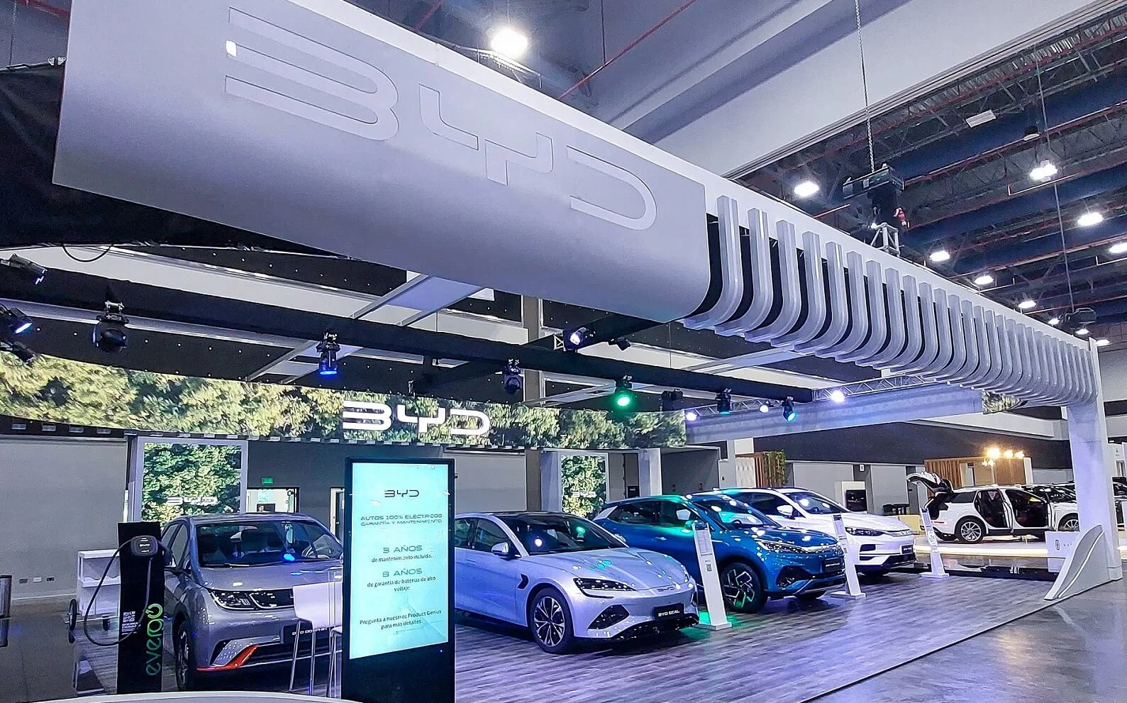 BYD presenta cuatro vehículos 100% eléctricos en Panamá